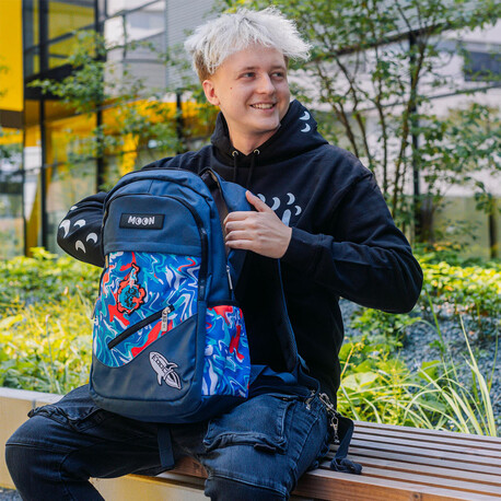 MoonMerch.cz - eshop kde najdeš všechen Moon merch na jednom místě ...